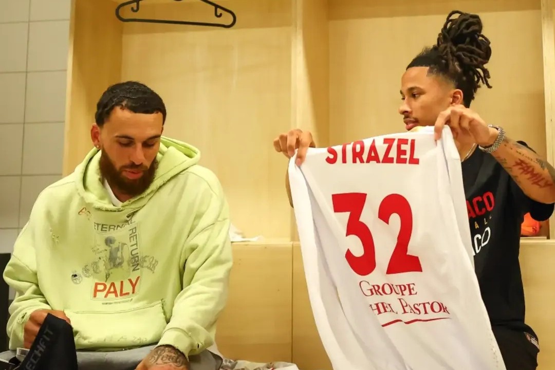 Mike James est bien de retour, avec le numéro 32 de Strazel!