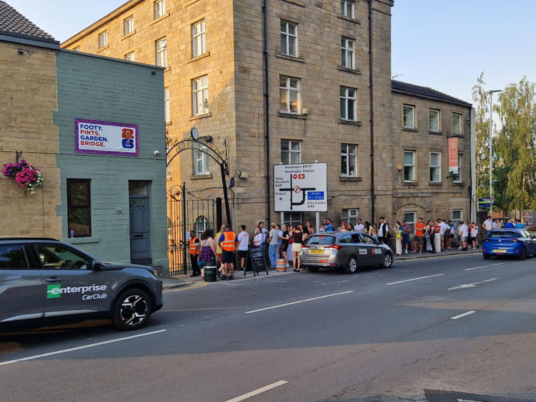 Sun kissed photographs as England fans soak up the World Cup atmosphere ...