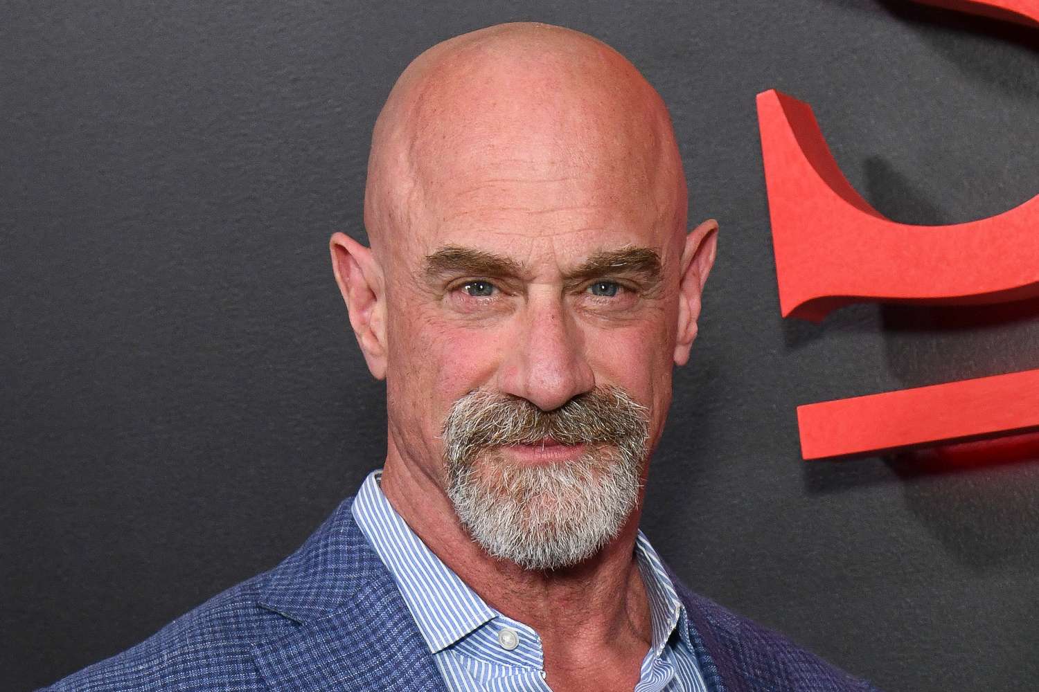 Christopher Meloni says he was beaten and nearly run over while working ...