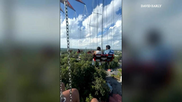Riders stranded 260 feet in the air on Six Flags Over Georgia ride