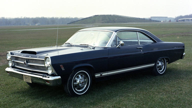 What makes the Ford Fairlane 427 one of the rarest classic muscle cars ...