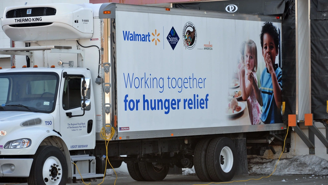 11 grocery chains fighting hunger and food waste