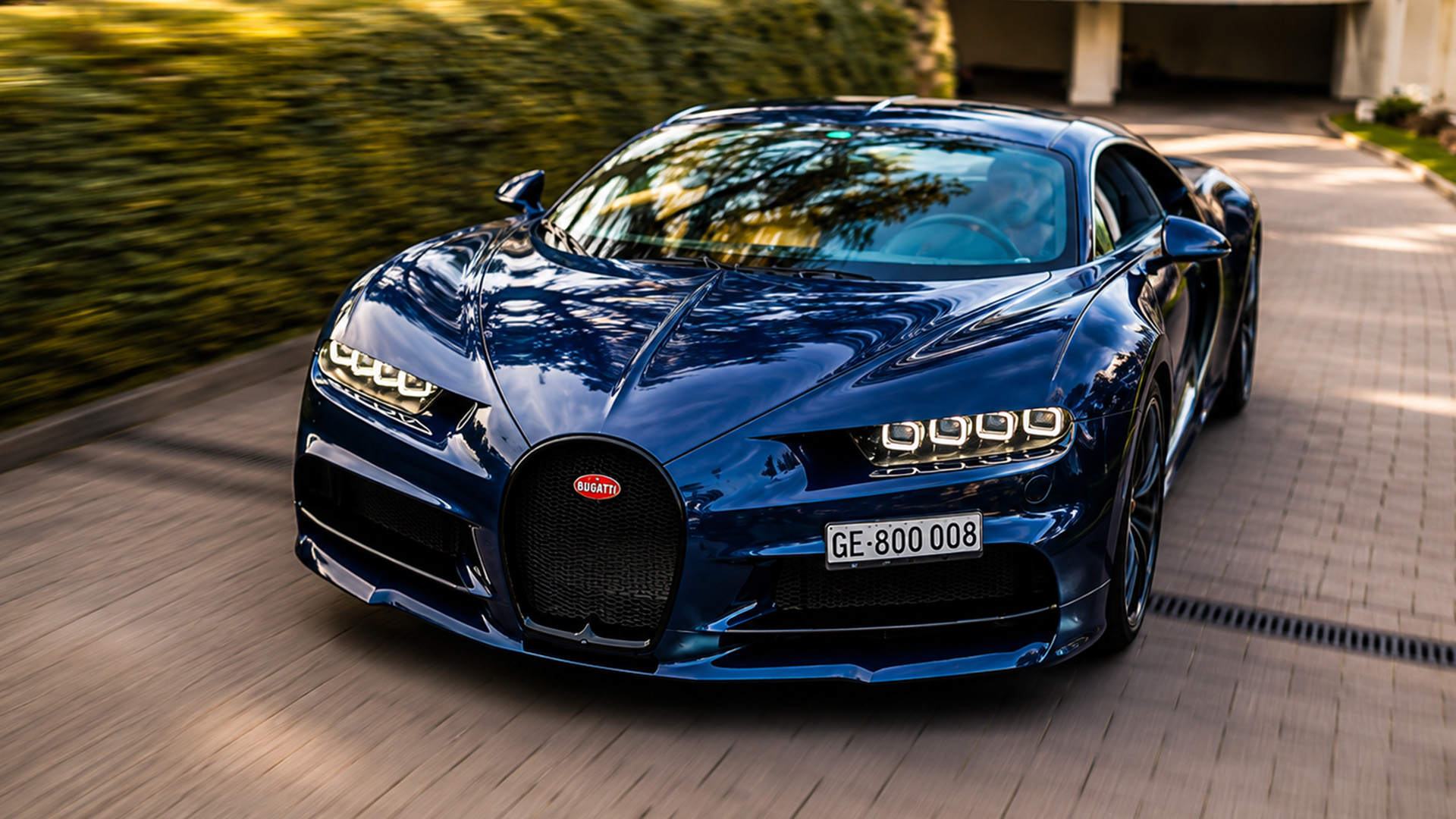 Experiencing a multi million dollar Bugatti up close