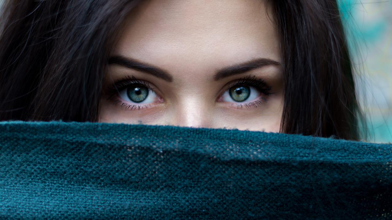 El color de tinte de cabello que debes usar según el color de tus ojos