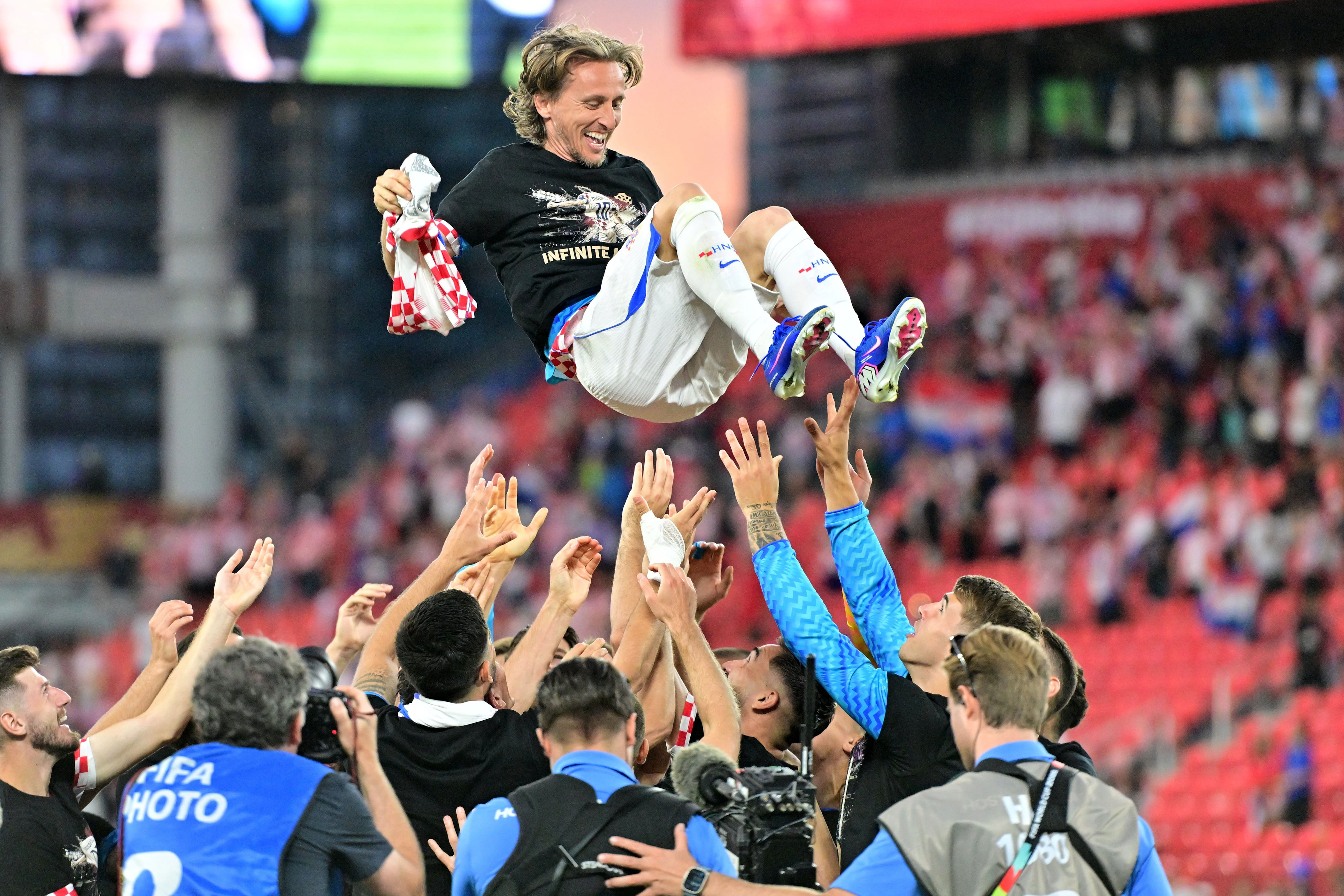 Croacia sobrevive ante Panamá y permite el festejo de Modric