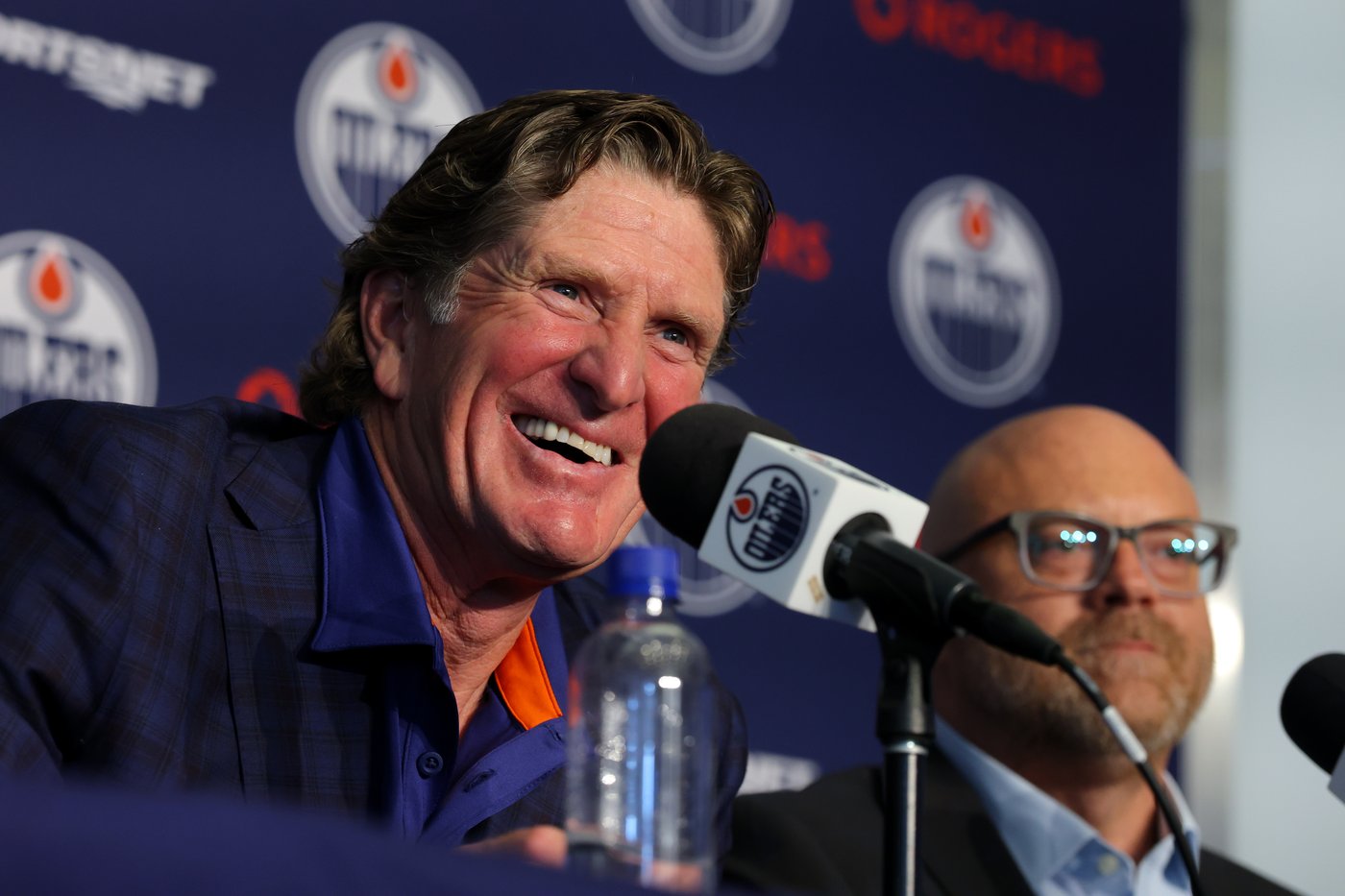 Edmonton Oilers name Mike Babcock as head coach after hire cleared by NHL
