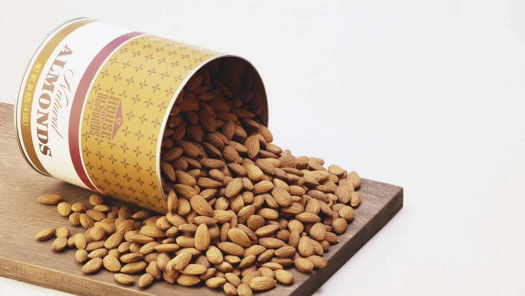 Almonds and pistachios: Heart and blood sugar benefits