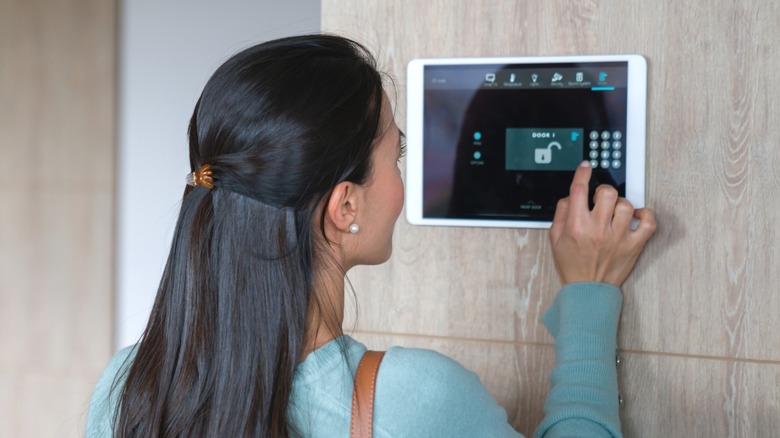 Ditch your high-end smart tech: Why I advise my interior design clients ...