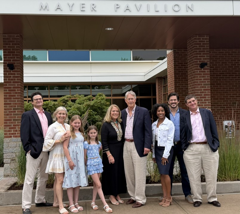 Shoreline Medical Center dedicates pavilion to Essex philanthropists