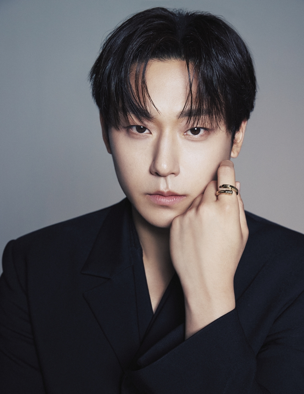 Lee Do-hyun Arrives First via a Pictorial