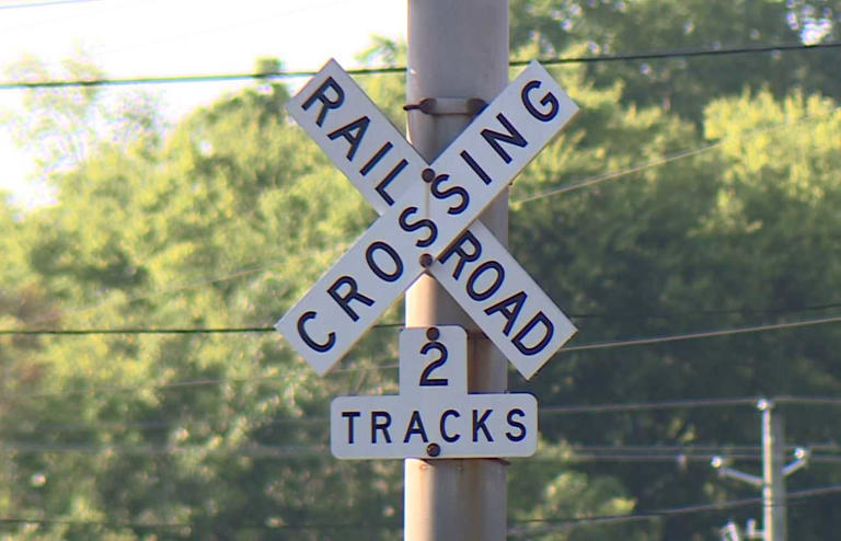 CSX to close Alabaster rail crossings for maintenance starting July 9