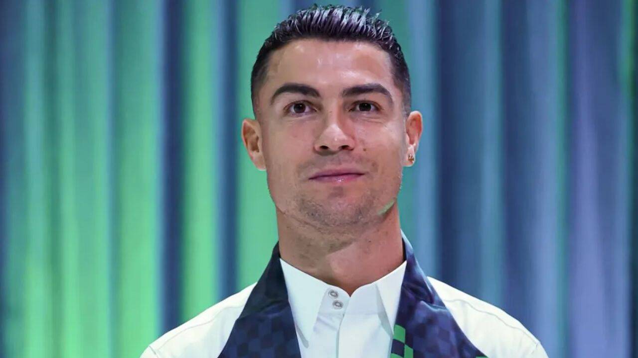 "Teammates hate him": Ex-NFL QB exposes the ugly truth about Cristiano ...