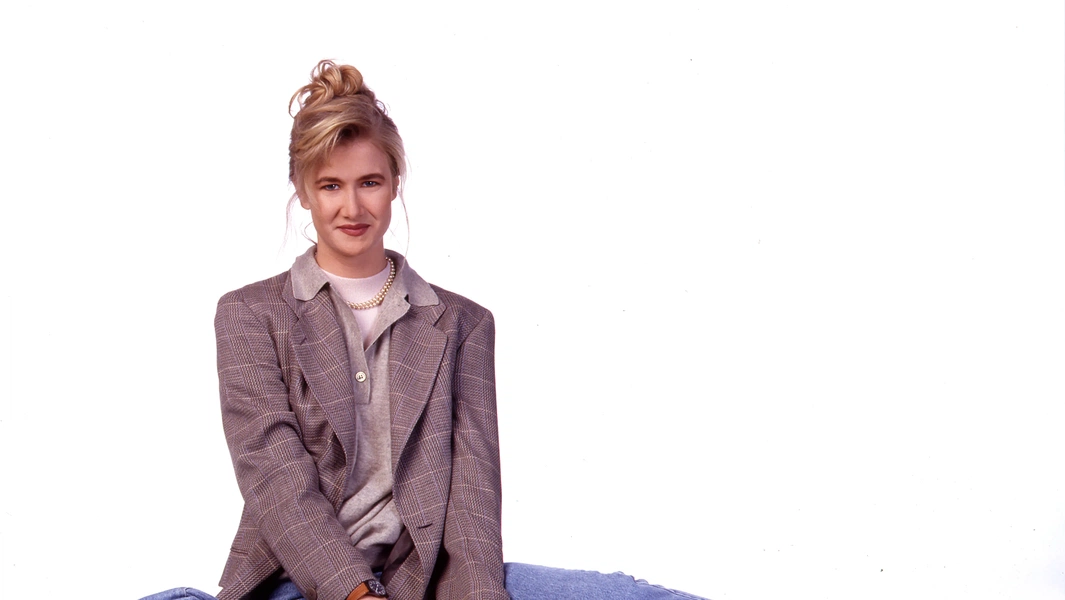 5 iconic celebrity fashion moments of the 1990s