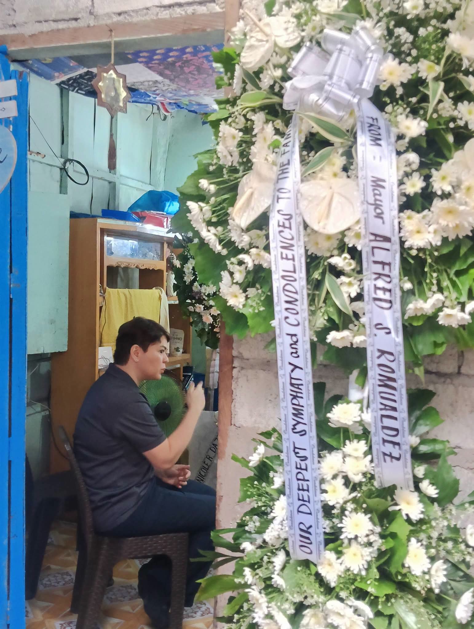 VP Duterte visits wake of student killed in Tacloban shooting