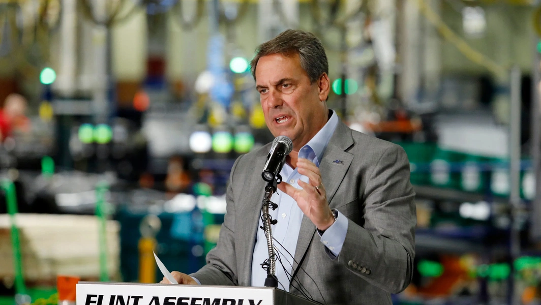 GM’s new V8 engines and their SUV delay