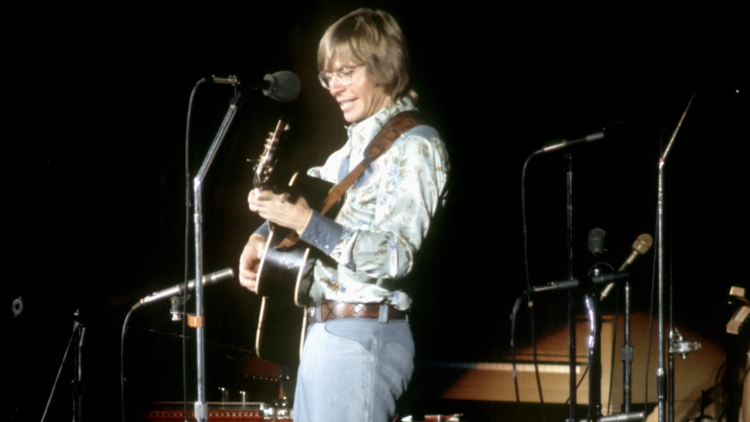 5 songs that capture John Denver's idealism