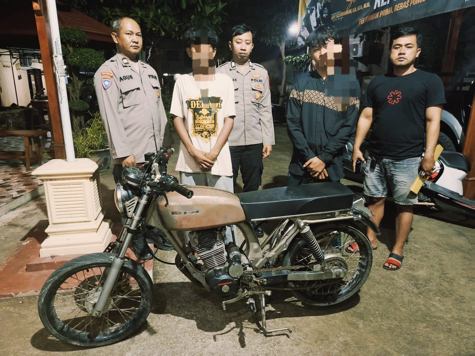 Dua karyawan warkop di Lamongan ditangkap seusai curi motor pelanggan