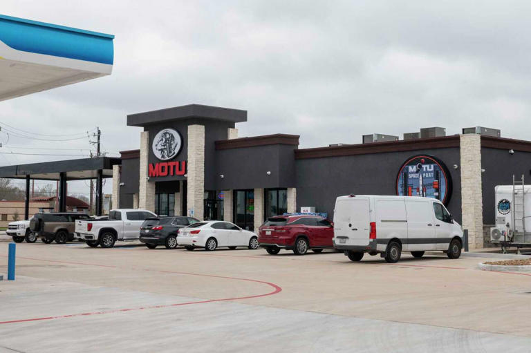 Free gas giveaway set for Wednesday morning at a Clear Lake gas station ...