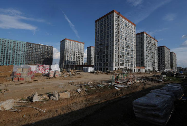 Russian building downturn leaves Moscow apartment buyers in limbo
