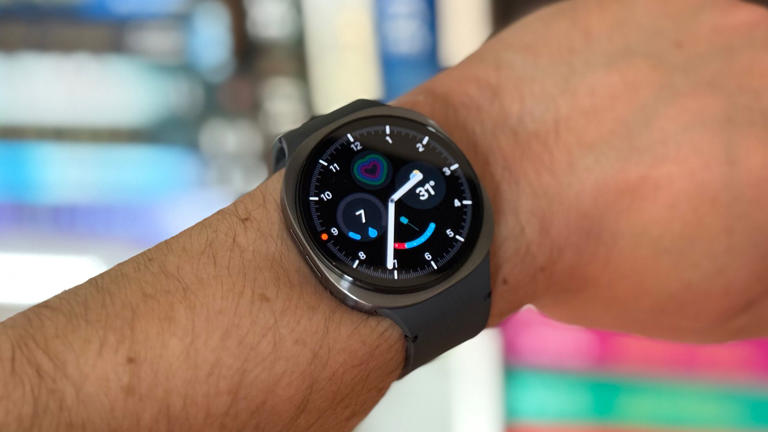 I got the Galaxy Watch 8 for its long battery life. Now it's $130 off ...