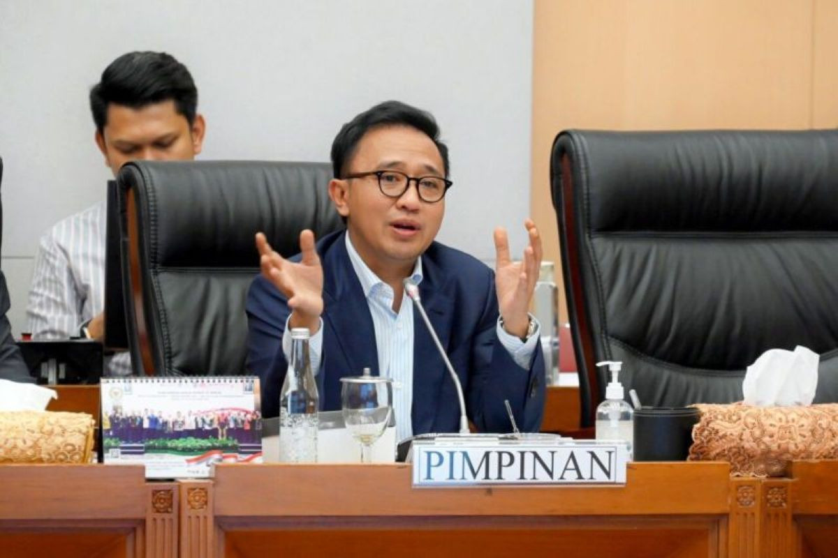 Gerindra merespons isu Budi Djiwandono instruksikan kader awasi ...