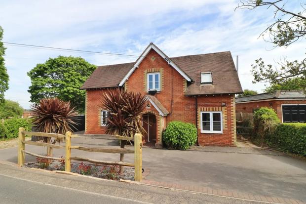 Five-bed house with garden room in Hedge End for sale for £685,000