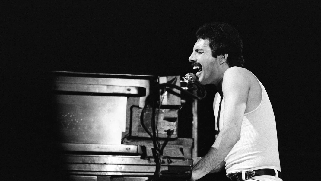 17 legendary rock frontmen who shaped music