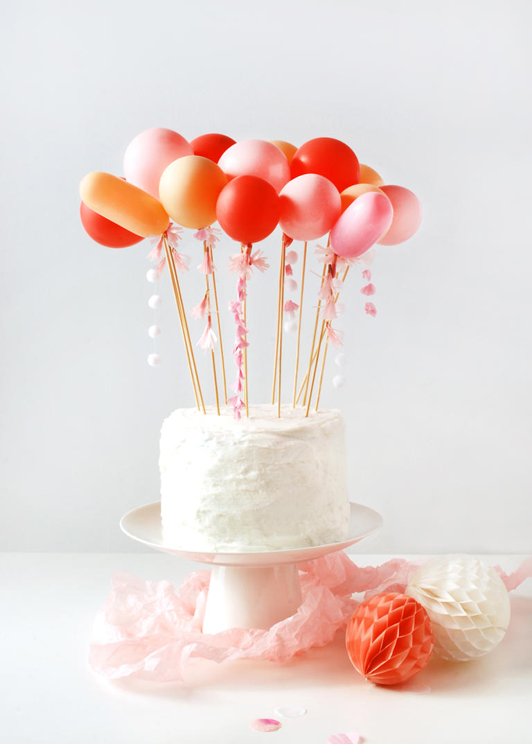 30+ DIY cake toppers that will steal the show