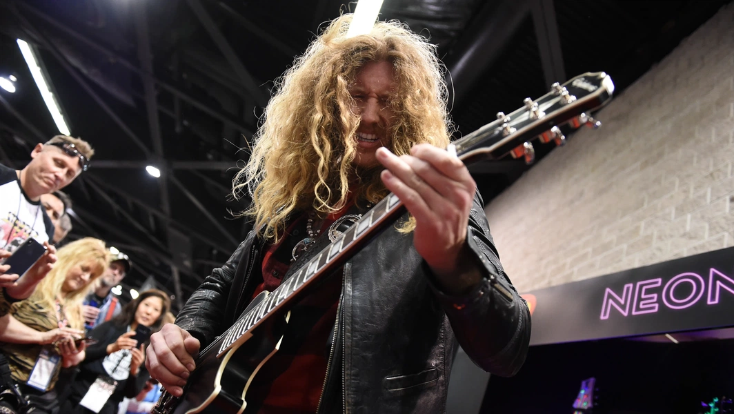 Jared James Nichols on playing vintage guitars