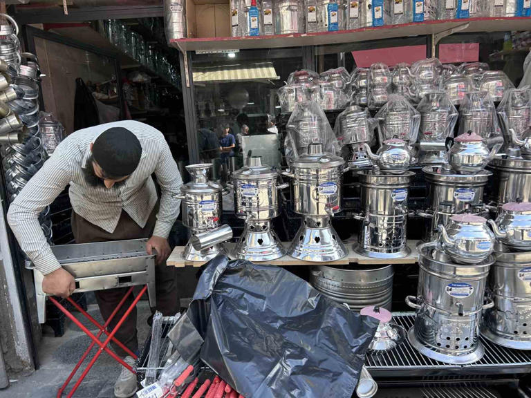 Kavurucu sıcaklar semaver ve mangal satışını artırdı