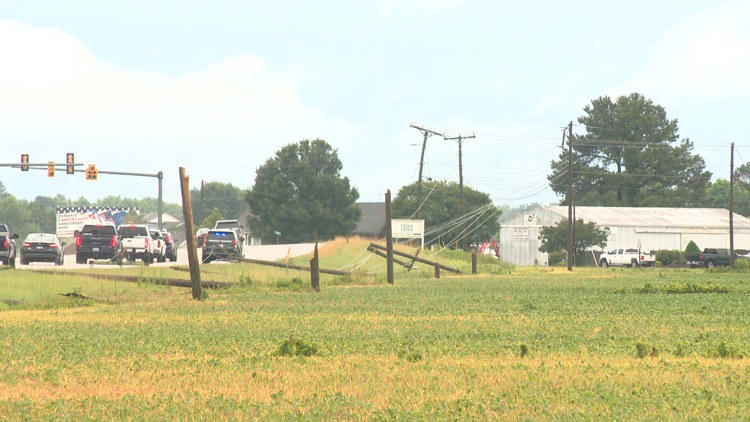 Storm snaps utility poles in Moyock, leaving thousands without power