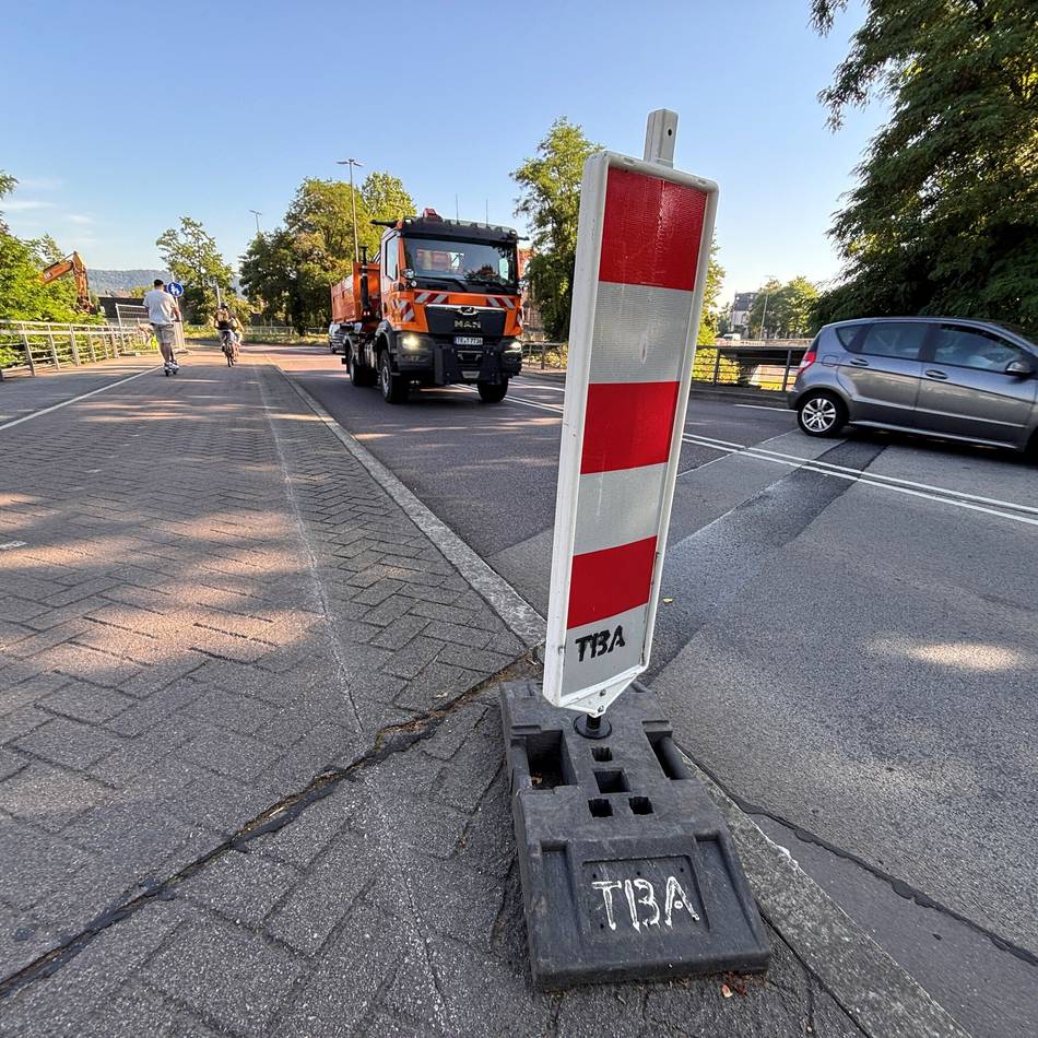 Gefahrenstelle in Trier: Bake steht, Reparatur bleibt aus