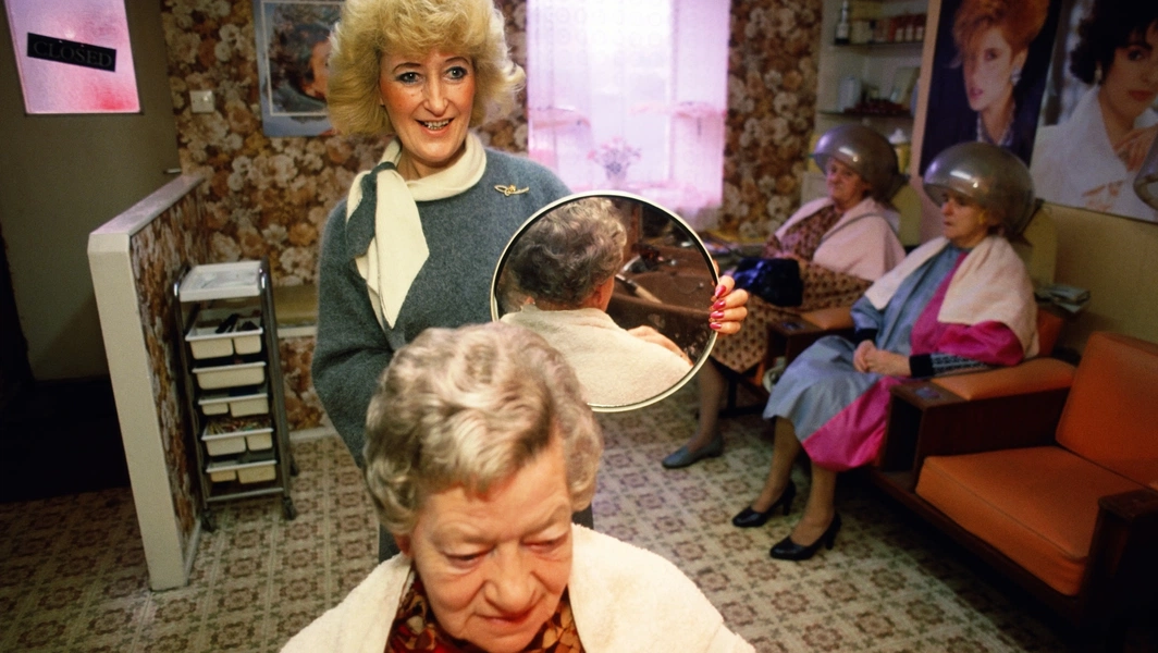 10 flattering hairstyles for women over 60