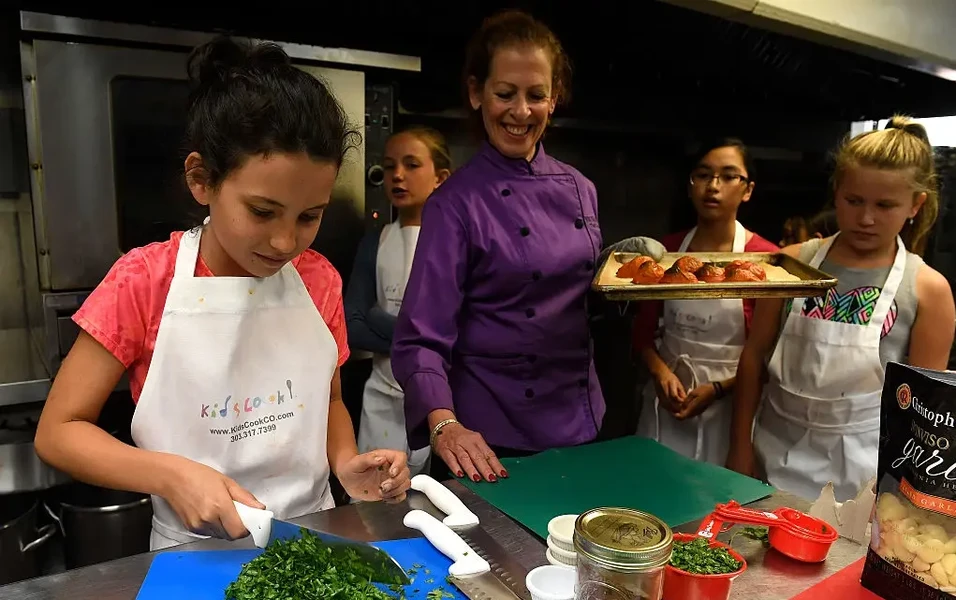 Guide highlights top kids cooking classes for summer