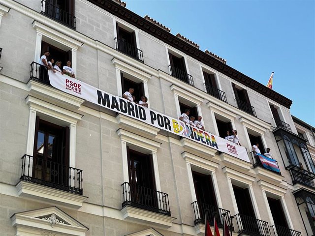Vox presenta una queja ante la Presidencia del Pleno para que el PSOE ...