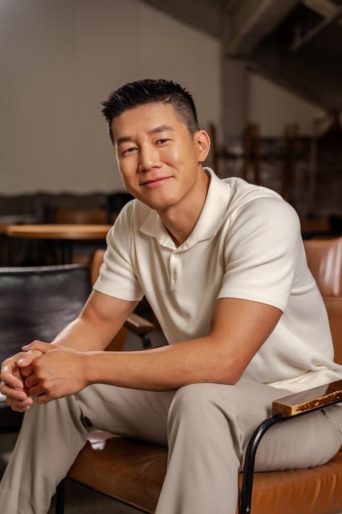 Kim Mu-yeol gabung drama medis Netflix First Doctor, tampil berbeda ...