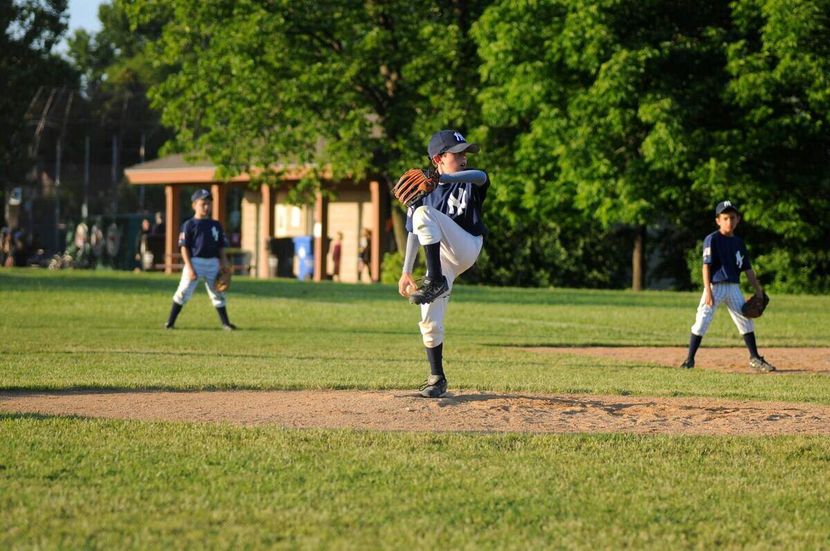 Mayor’s Play Ball event brings baseball & softball fun to Pines kids ...