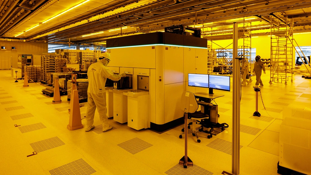 Semiconductor boom meets market crowding risks