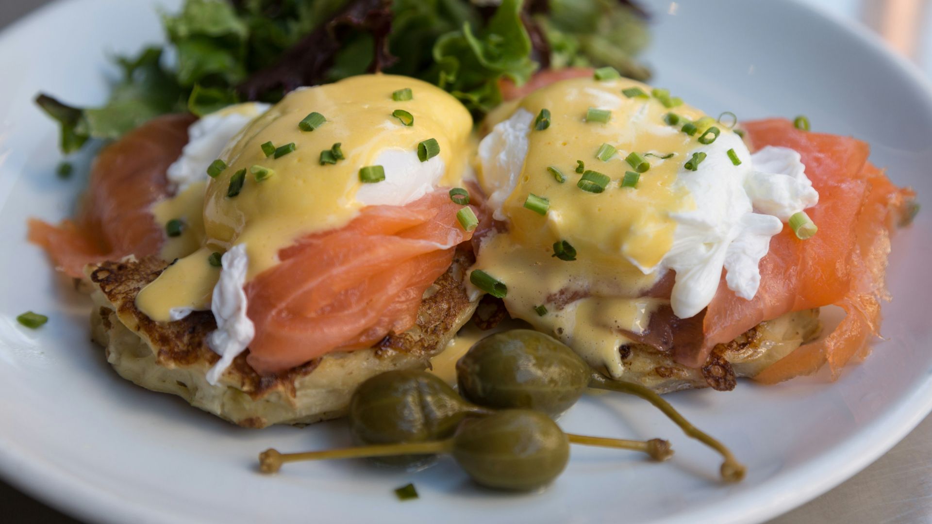 10 overrated brunch orders & 10 that are always the right move