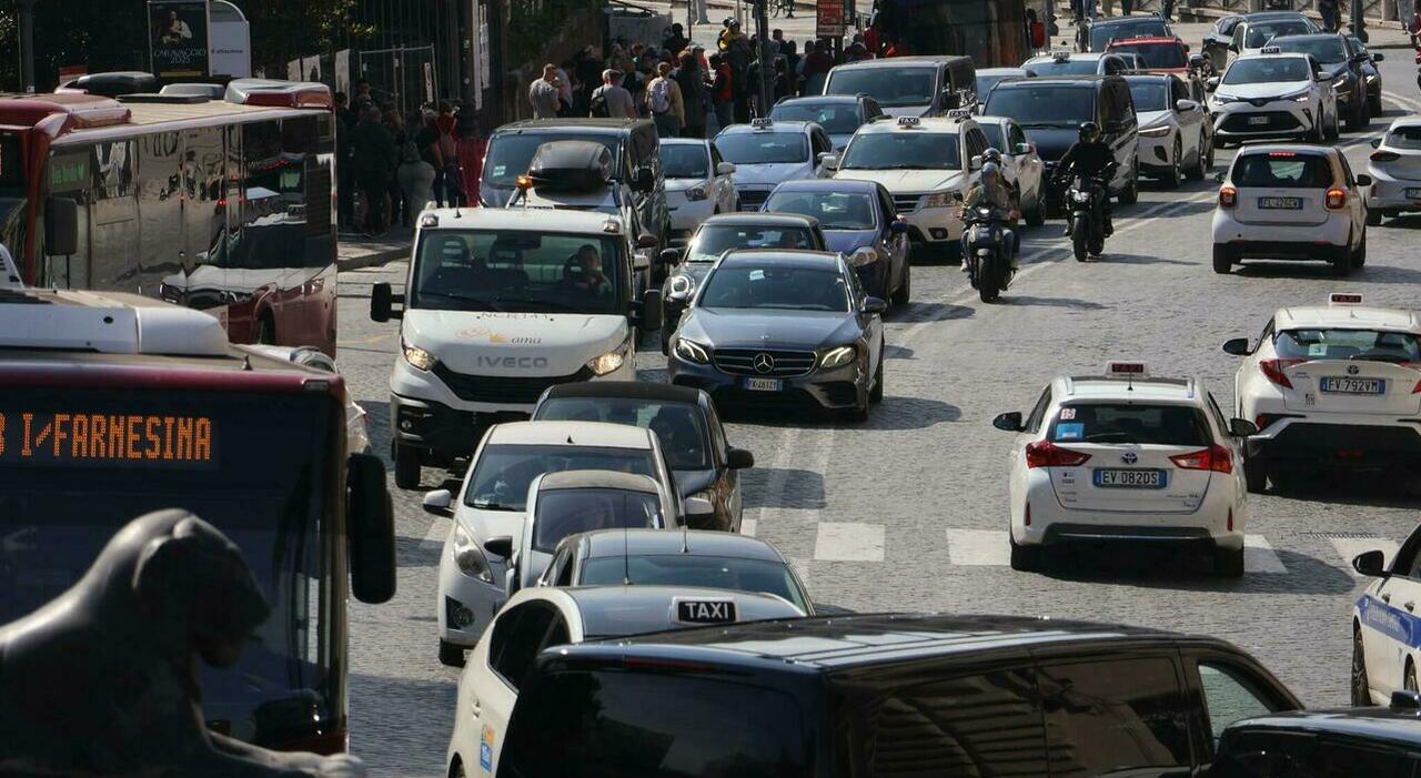 L'ok al piano parcheggi del comune: stalli in 23 aree, altre 14 zone ...