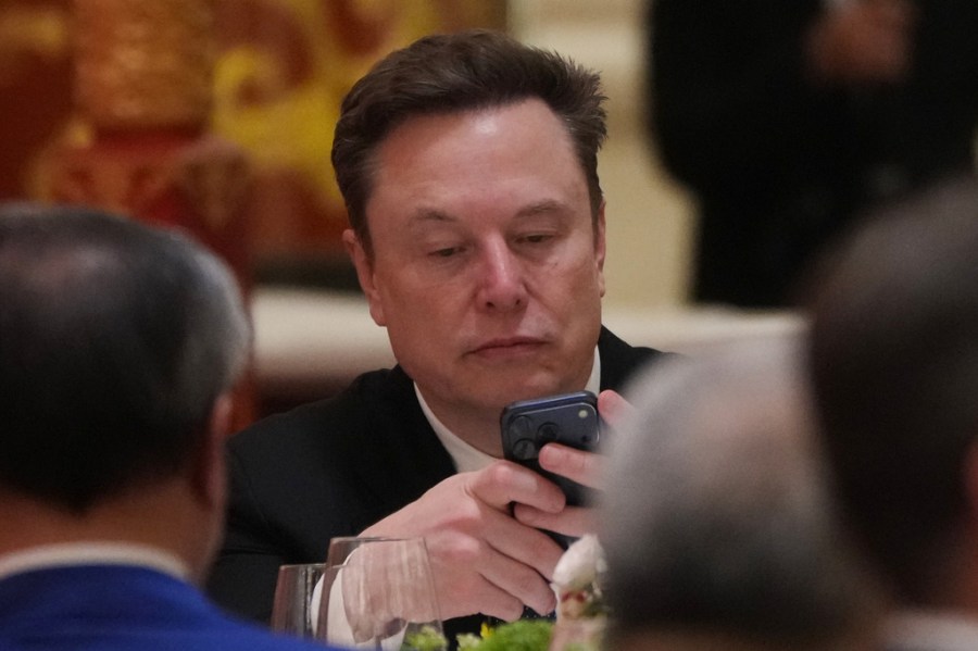 SpaceX stock takes a tumble, shedding most of its IPO gains in two weeks
