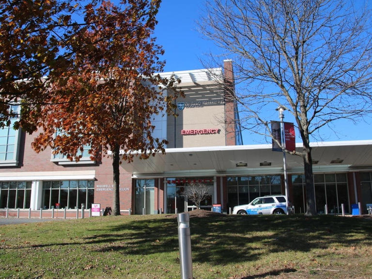 Review finds no workplace link to Newton-Wellesley nurses' brain tumors ...