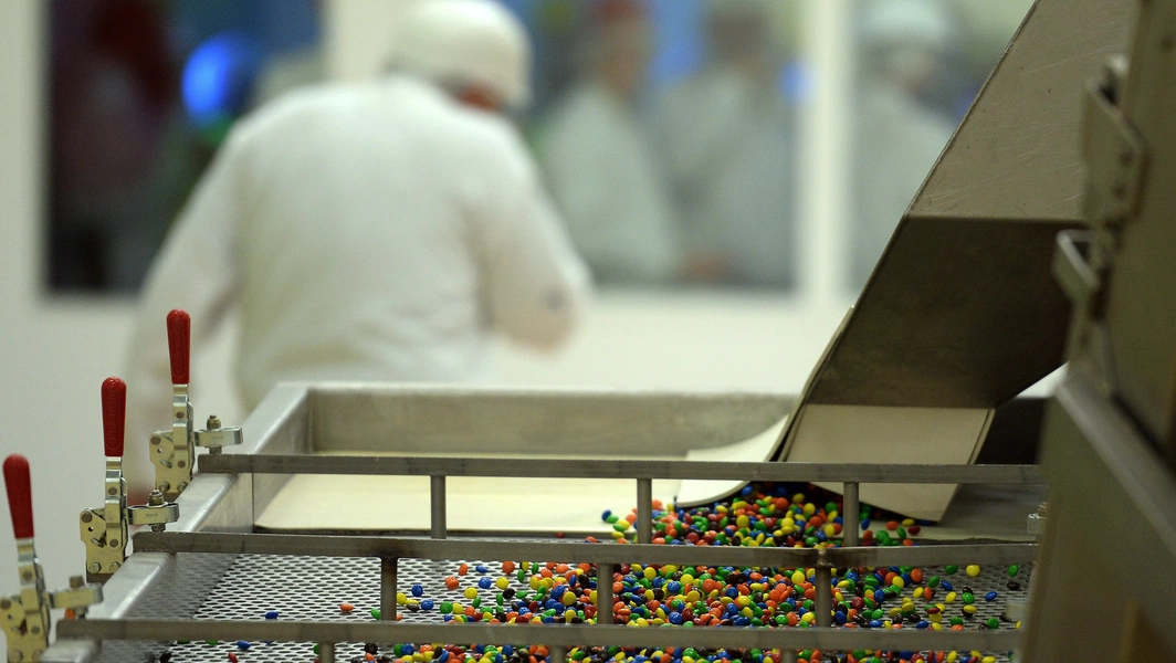 Mars unveils dye-free M&M’s amid regulatory push