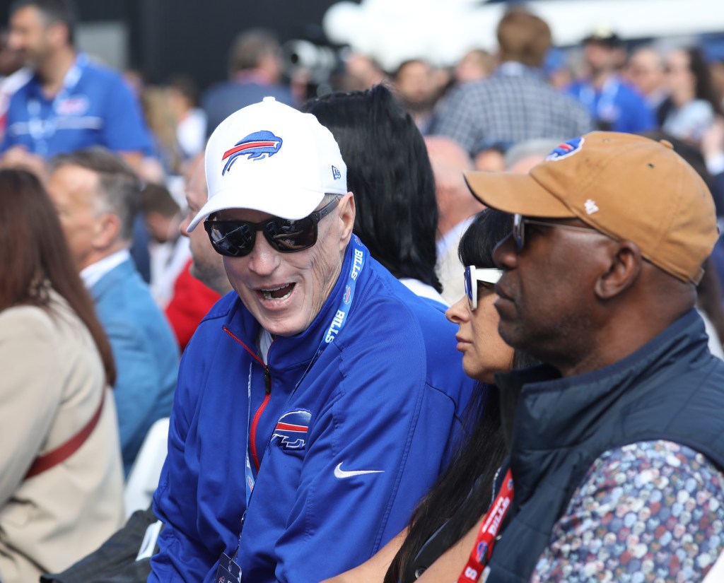 Bills legend Jim Kelly reveals he suffered stroke this spring
