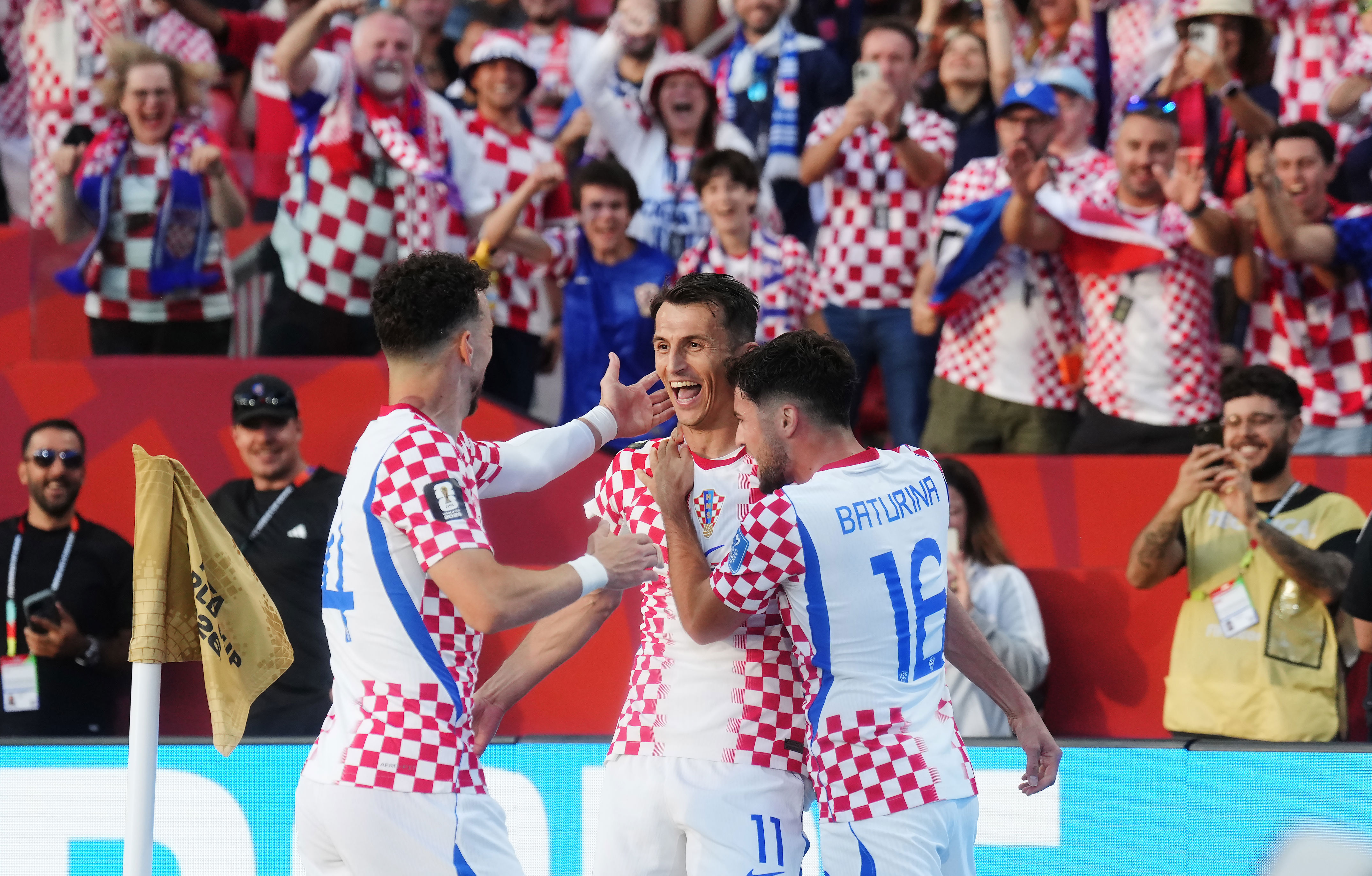 Croatia stays alive for World Cup knockout round and eliminates Panama ...