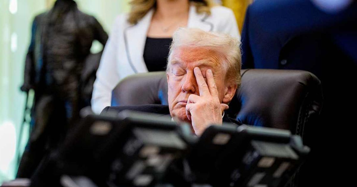 Trump’s late-night habits and surprise sleep-ins detailed in new White ...