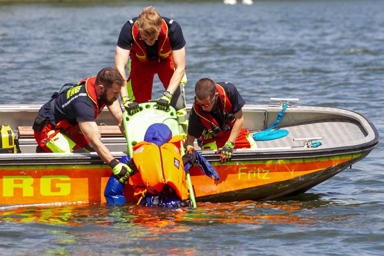 Wie die Retter der DLRG am Fluss Leben retten