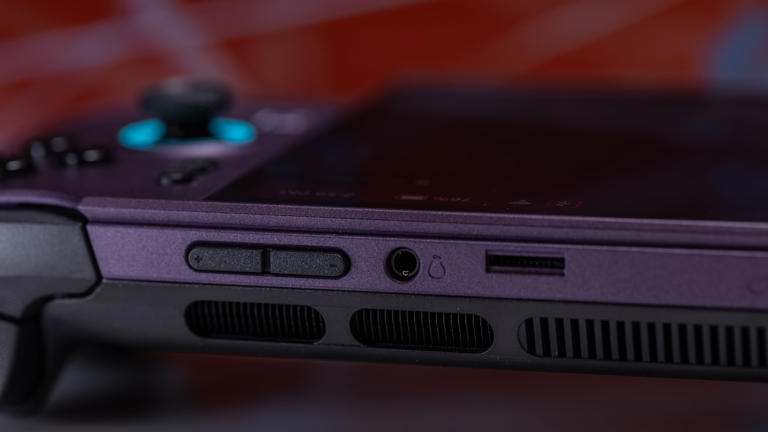 Intel Arc G3 Extreme tested: This is the PC gaming handheld chip to beat
