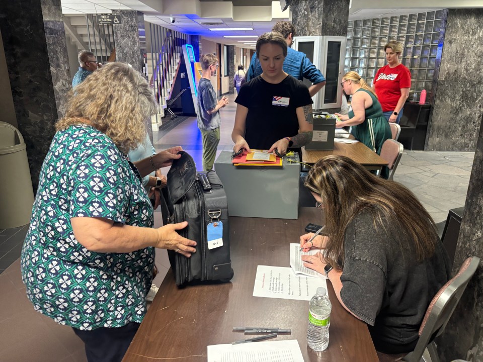 Runoff election polls close in Sioux Falls