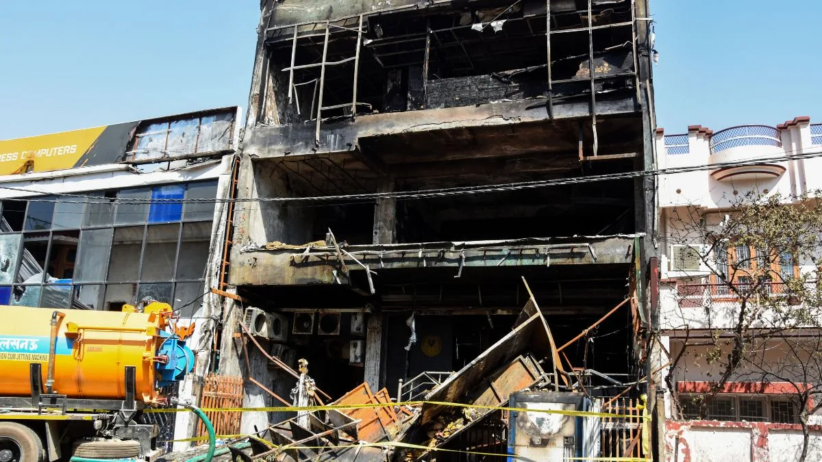 After Lucknow fire kills 18, LDA issues notice to building owners ...